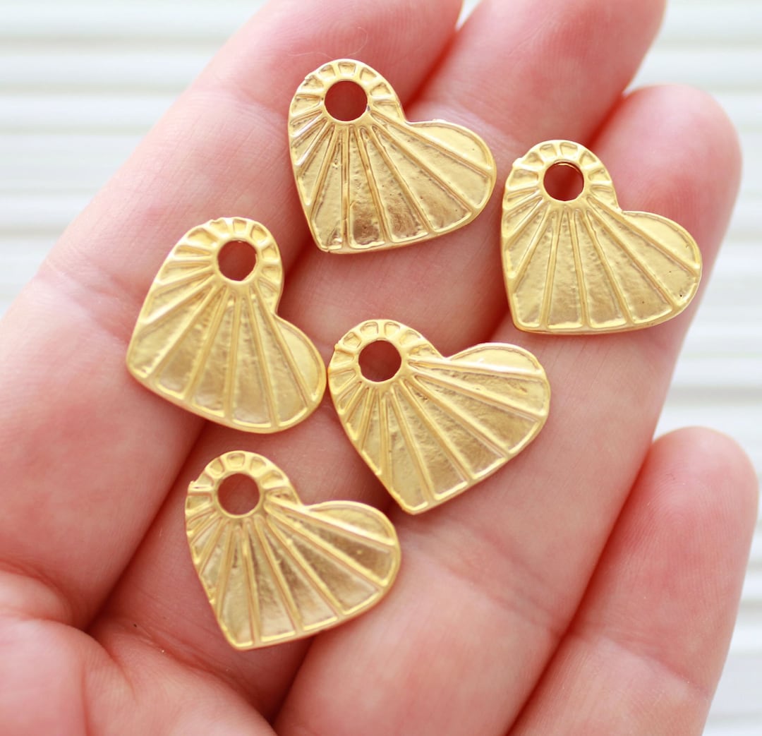 5pc Heart Pendant, Gold Heart Charm, Gold Heart, Valentines Day, Gold ...