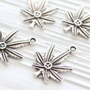 2pc Large Clover Pendant With Peace Sign, Silver Clover Charms, Five ...