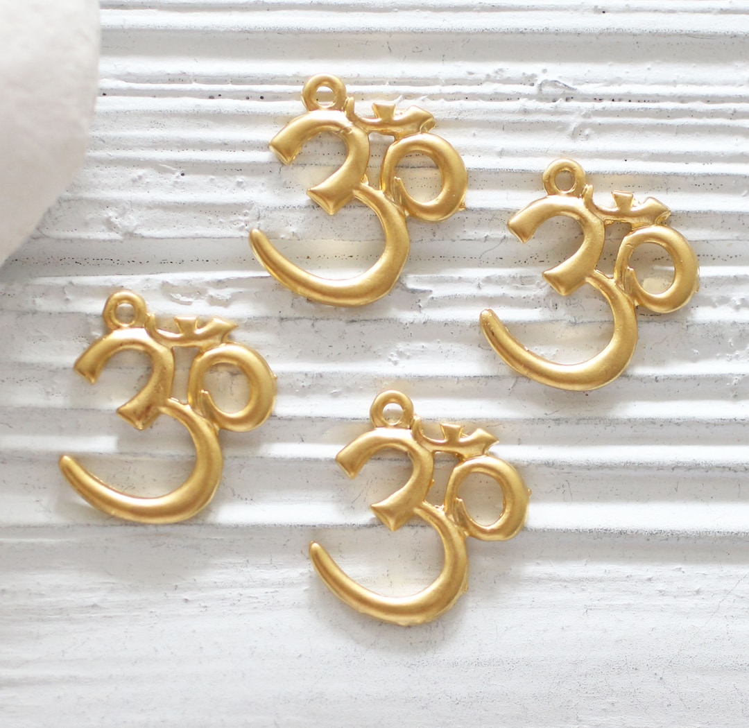2pc Om Pendant Gold, Om Charm, Om Symbol, Om Dangle, Yoga Pendant Charm ...