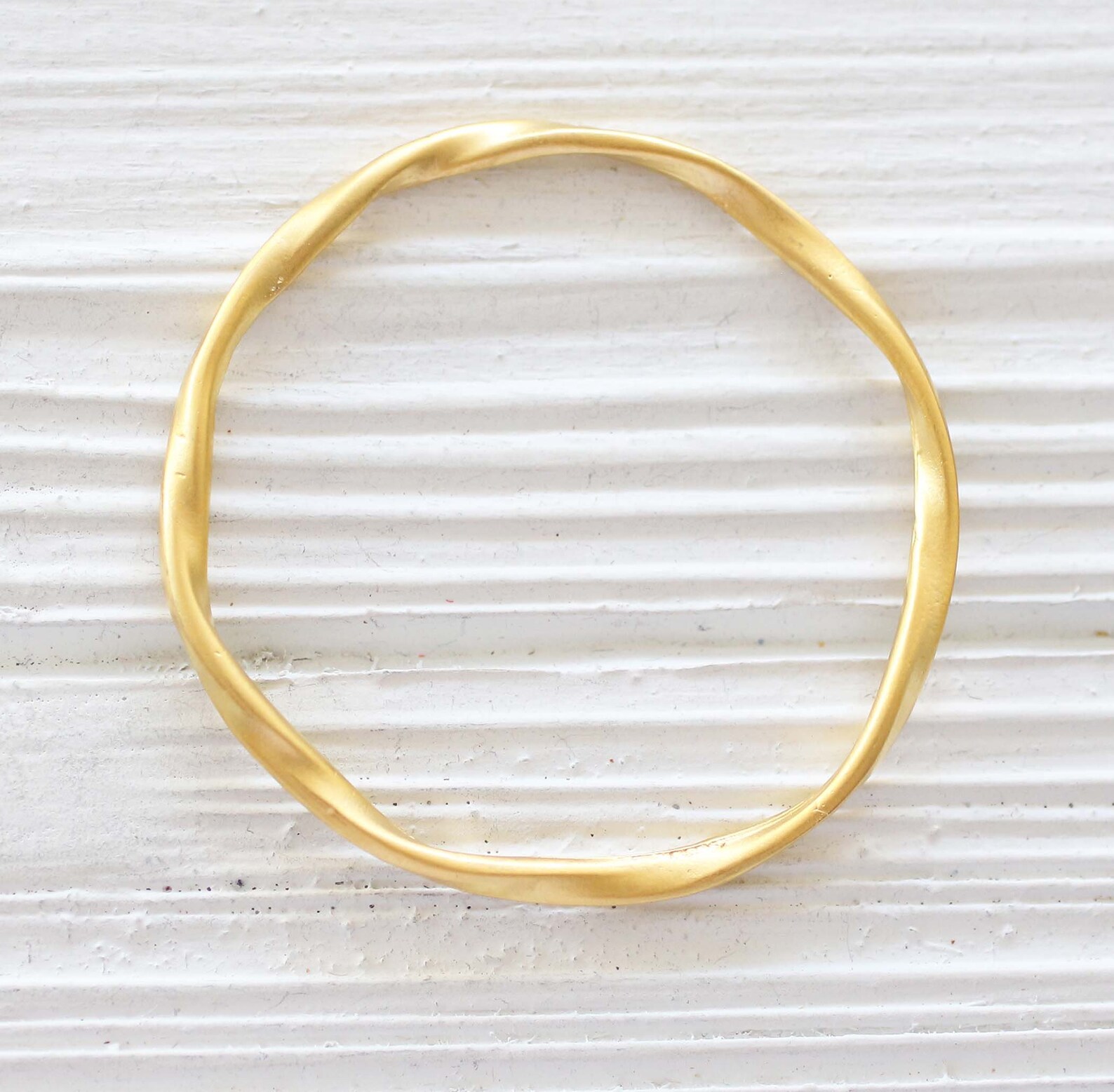 Twisted Circle Pendant Twisted Ring Connector Pendant Gold - Etsy
