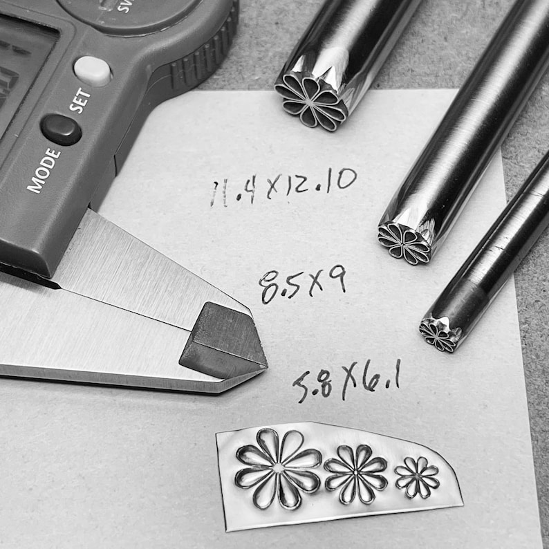 Classic 8 Petal Flower. Outline Version. Three Sizes. Engraved Metal ...