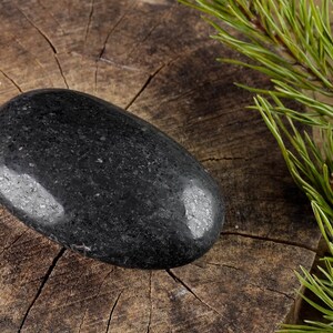 COPPERNITE Crystal Palm Stone - Worry Stone, Self Care, Healing ...