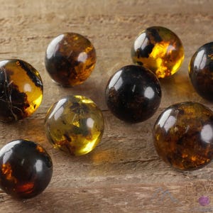 Mexican Amber Sphere – Fossil Resin Crystal Ball, Home Decor - Etsy