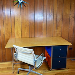 Vintage Eames 1952 ESU D20 Desk by Herman Miller - Charles & Ray Eames ...