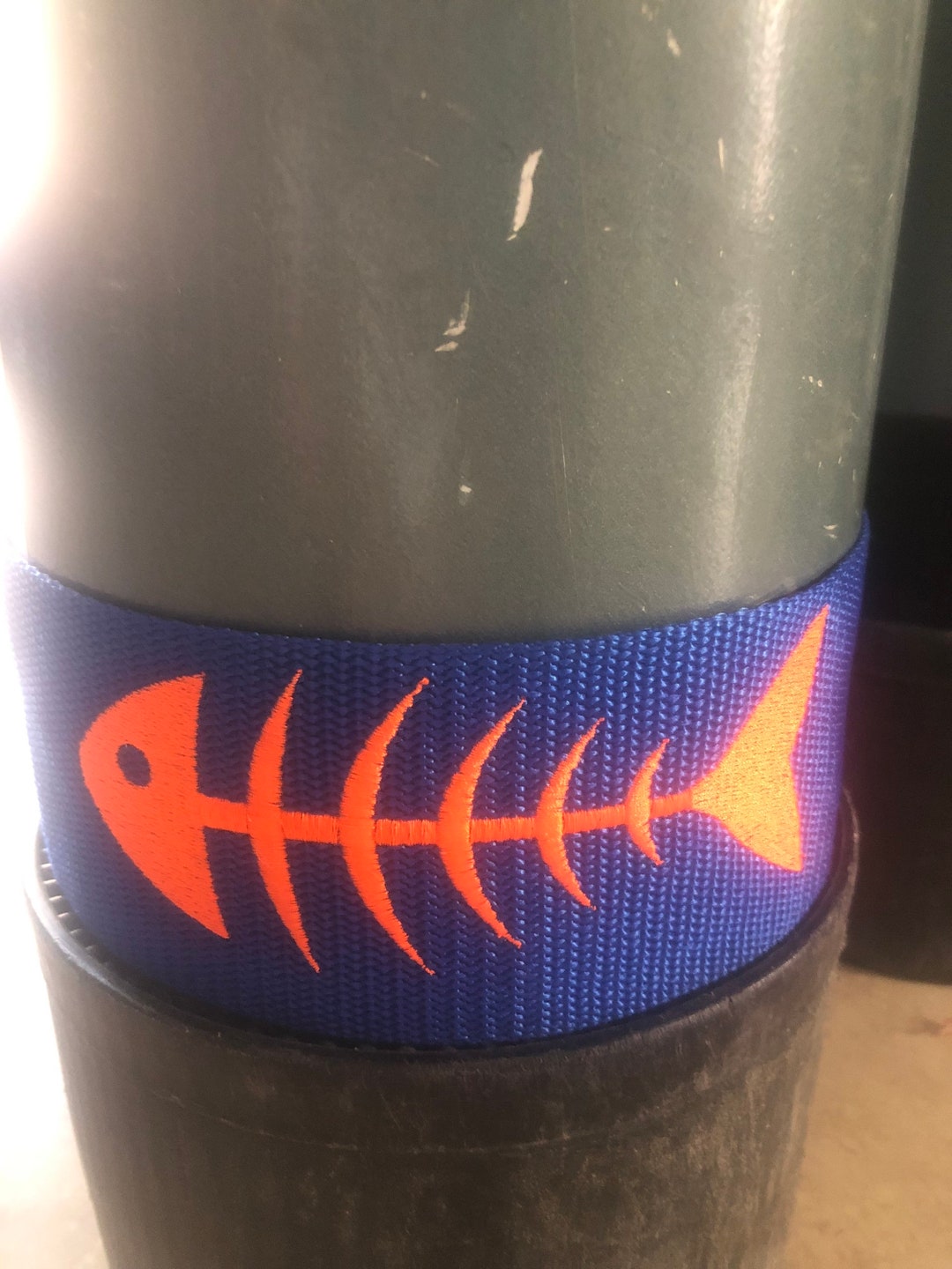 Personalized Embroidered Scuba Tank Strap BONE FISH - Etsy