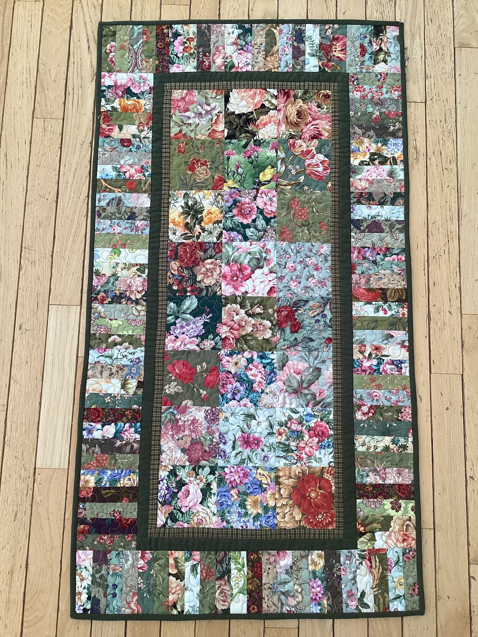 Green Blended Floral Garden Table Runner 42 3/4 X 23 1/4, Patchwork ...