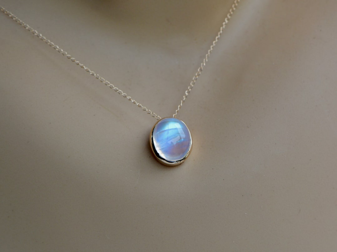 Moonstone Necklace 14k Gold, Blue Oval Moonstone Pendant, Minimalist ...