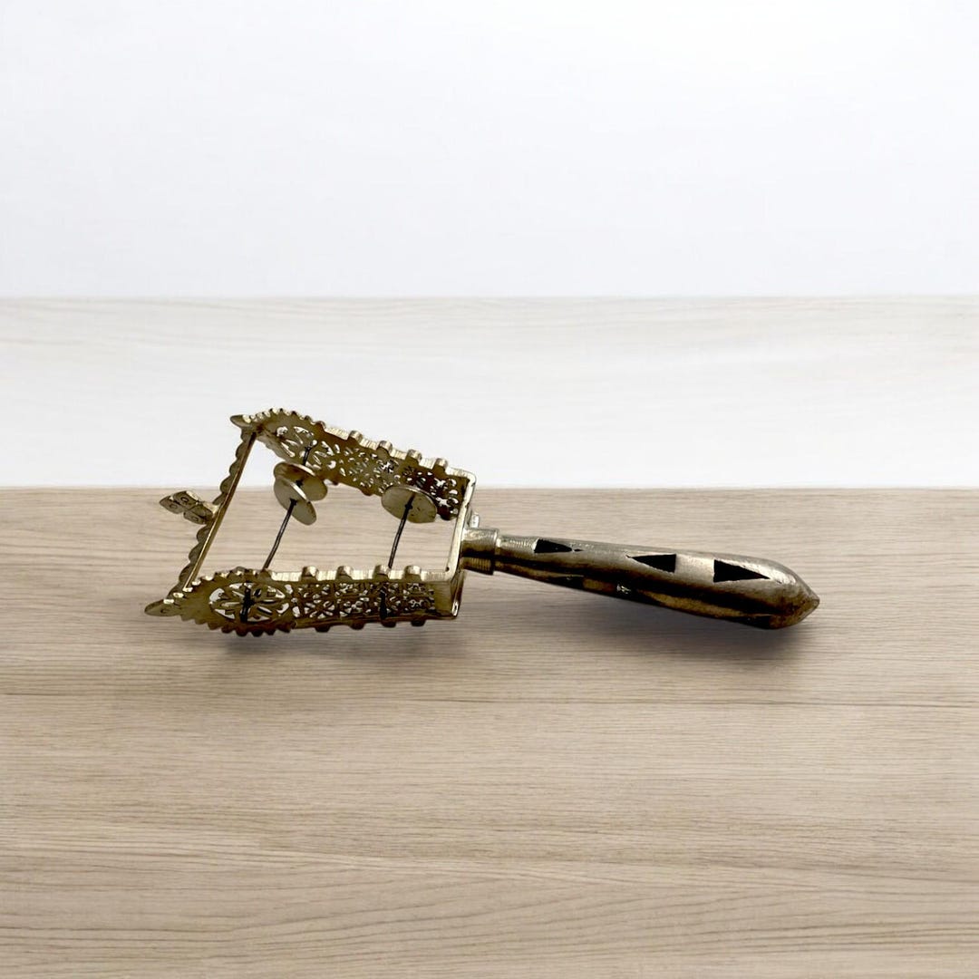 Ethiopian Orthodox Church Sistrum or Tsanatsel. Hand Carved Traditional ...