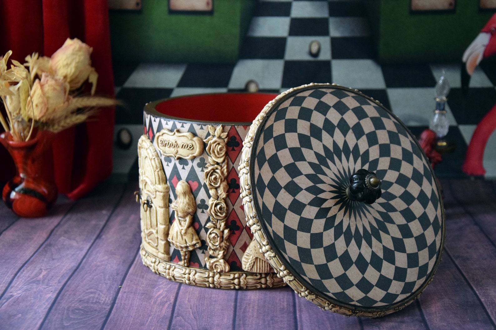 Alice in Wonderland Large Round Box Fancy Furniture Old Fashioned Fan ...