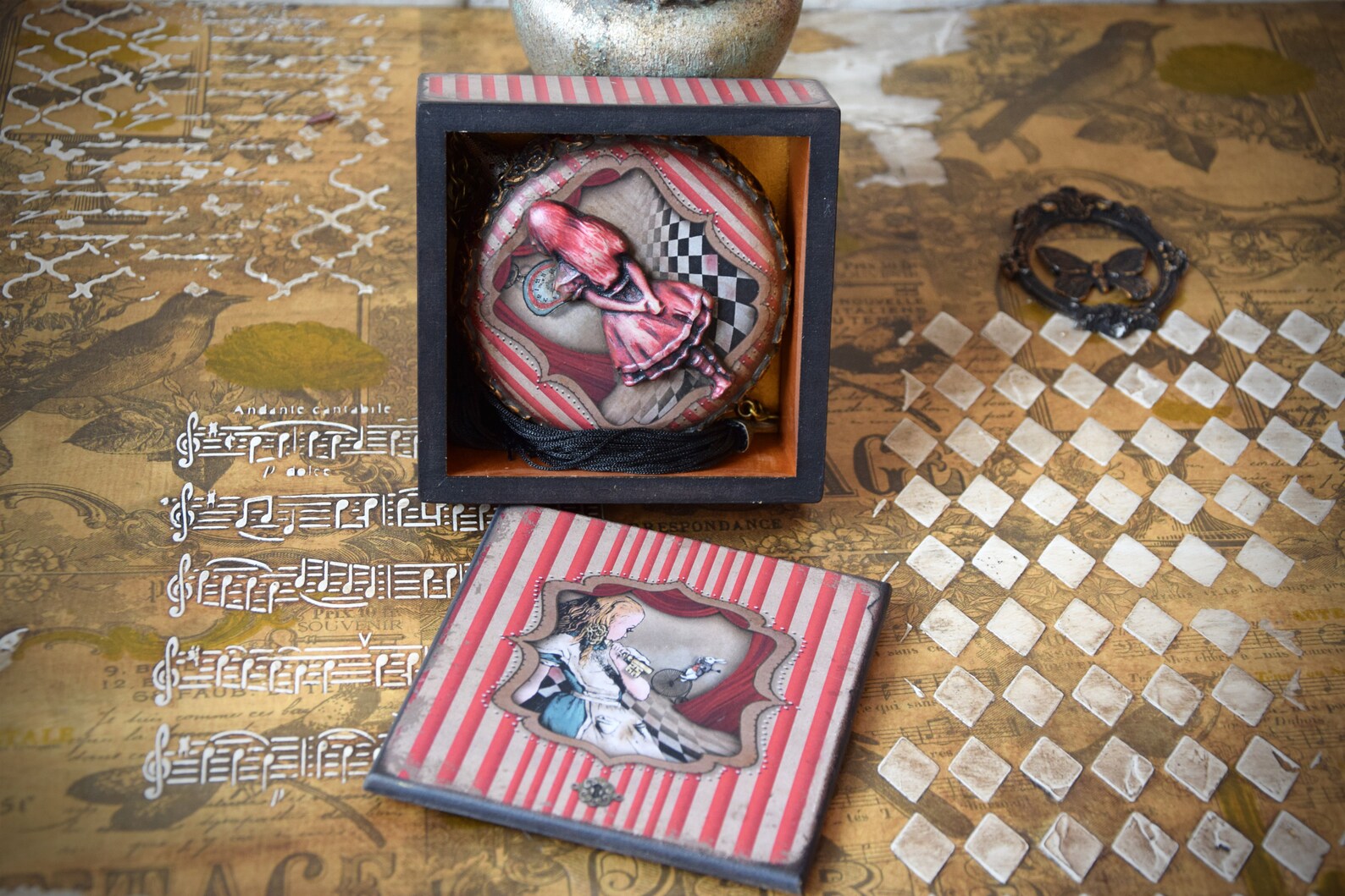 Alice in Wonderland Decor Interior Suspension Alice Interior | Etsy