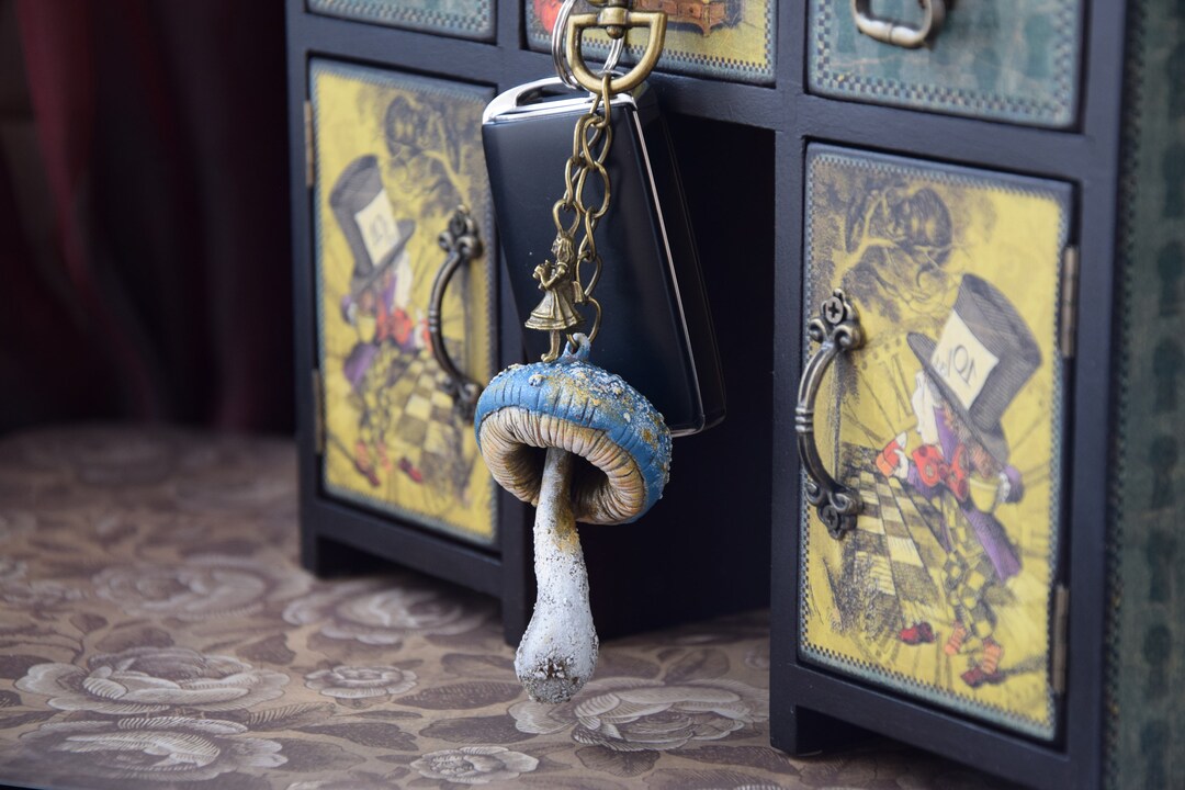 Alice in Wonderland Keychain Mad Mushrooms Mad Hatter Key - Etsy