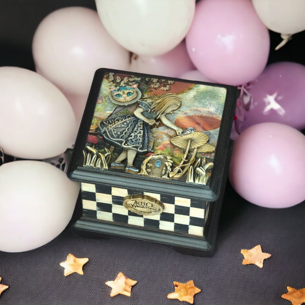 Alice in Wonderland Trinket Box - Etsy