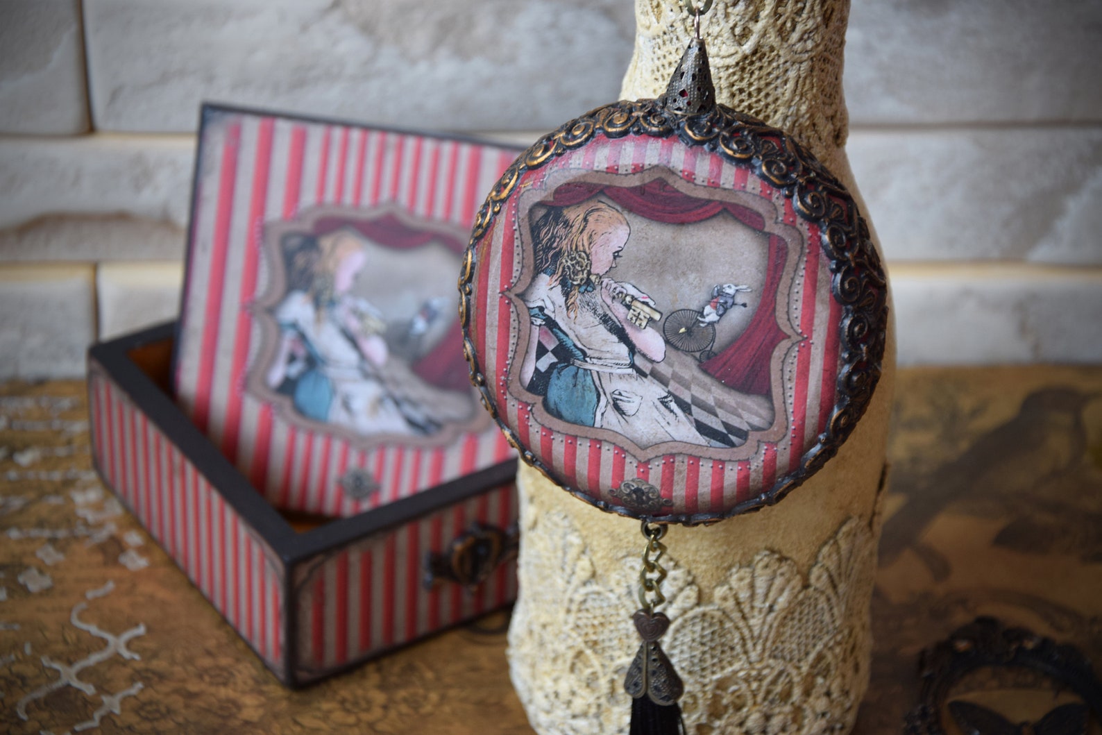 Alice in Wonderland Decor Interior Suspension Alice Interior | Etsy