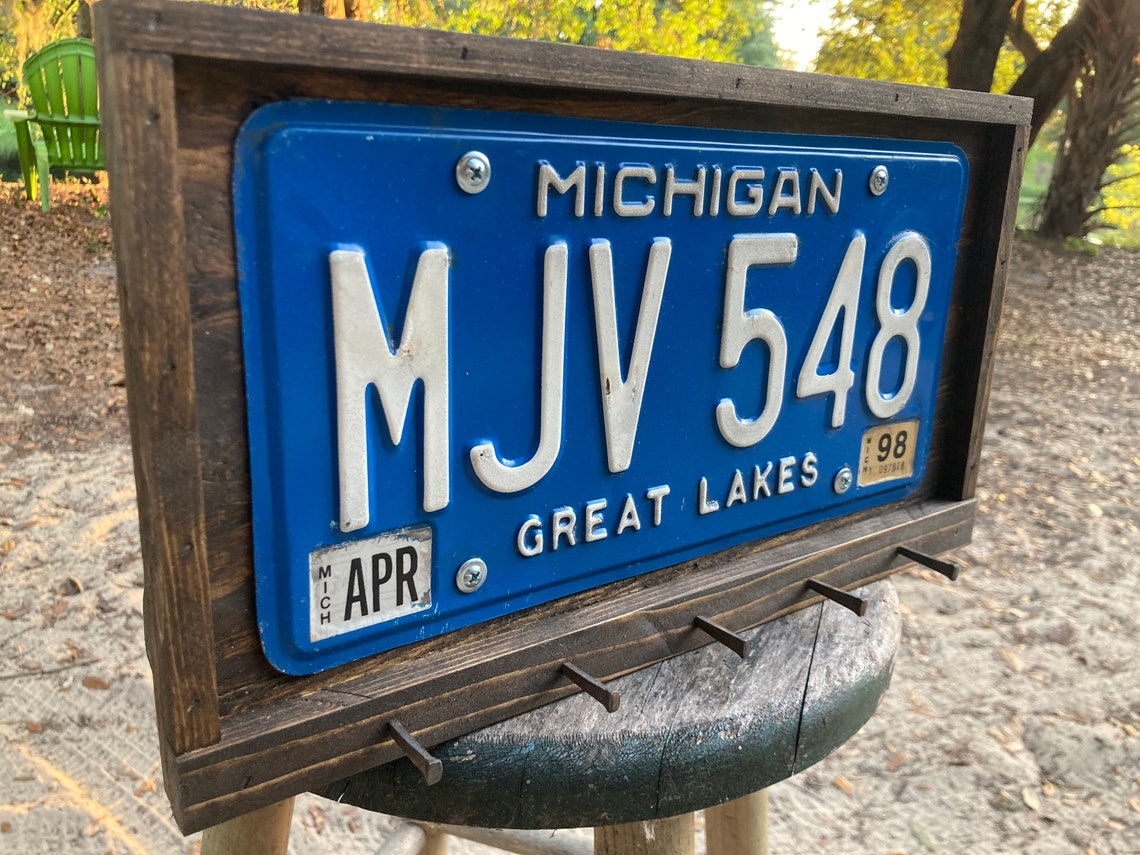Custom Rustic Empty Wood License Plate Display Frame With Key - Etsy