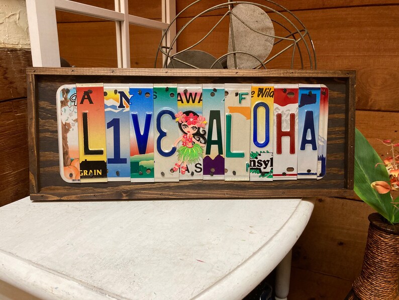 Aloha license plate sign rustic Hawaiian decor housewarming | Etsy