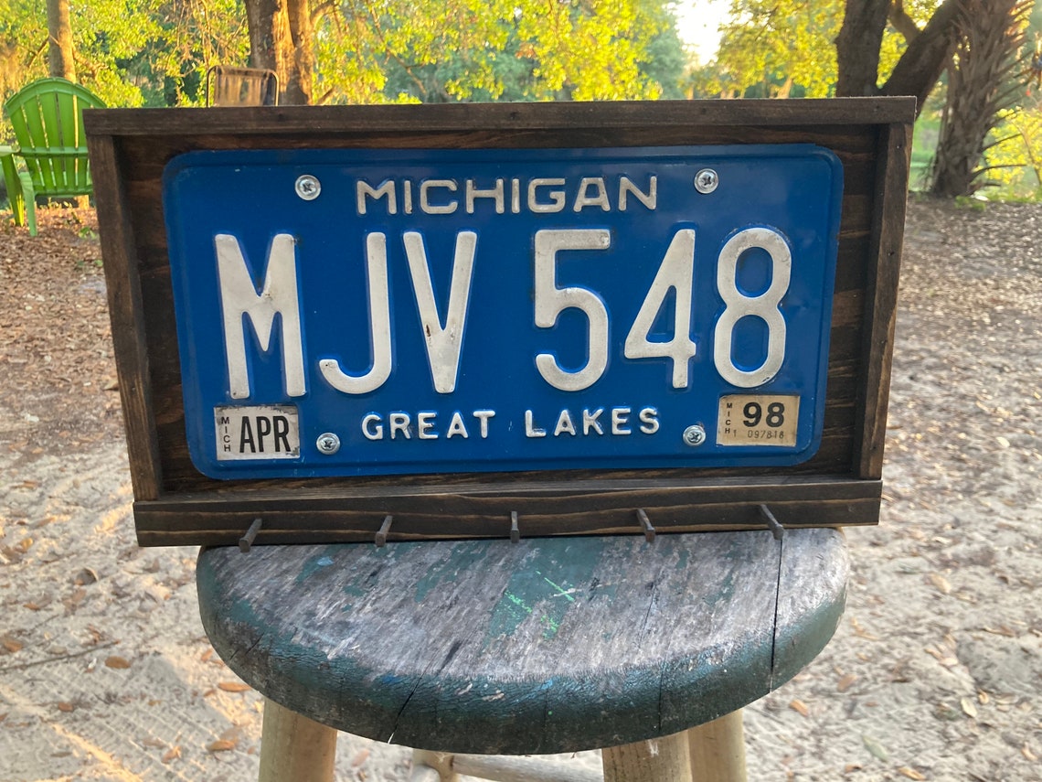 Custom Rustic Empty Wood License Plate Display Frame With Key - Etsy