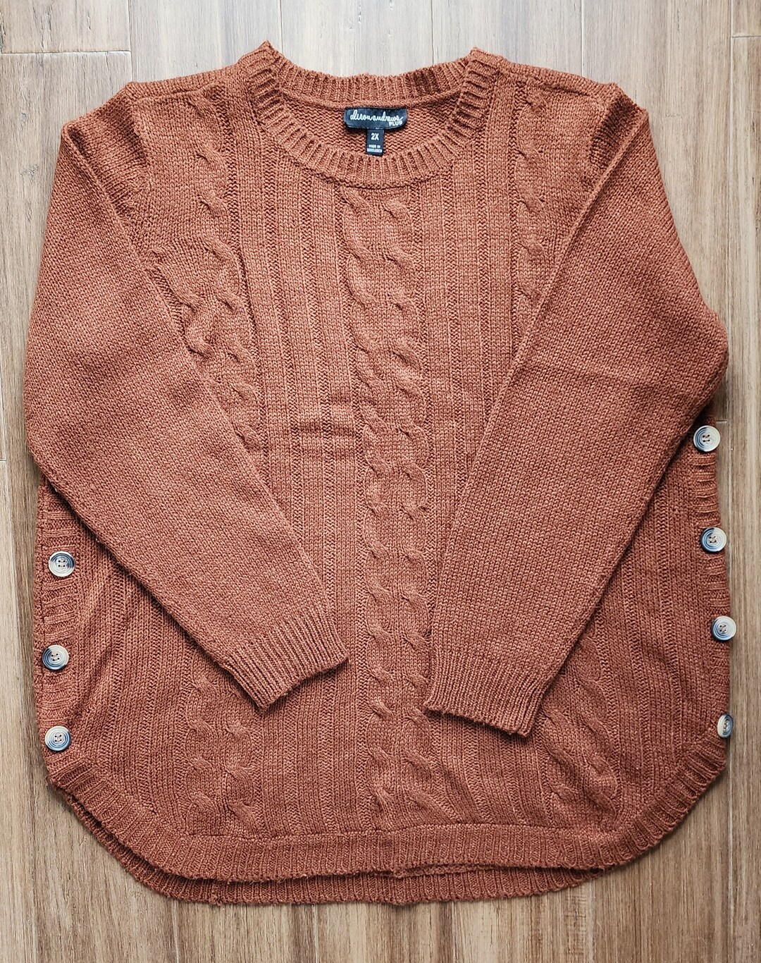 XL Knit Sweater Button Details Along Both Sides Along the Bottom - Etsy