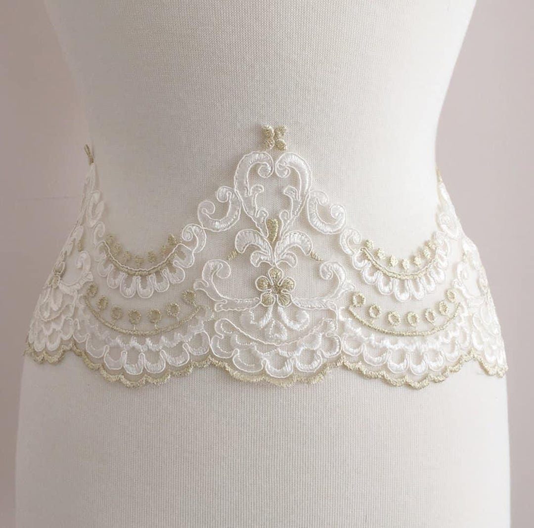 Kensington Embroidered Scallop Lace - Etsy