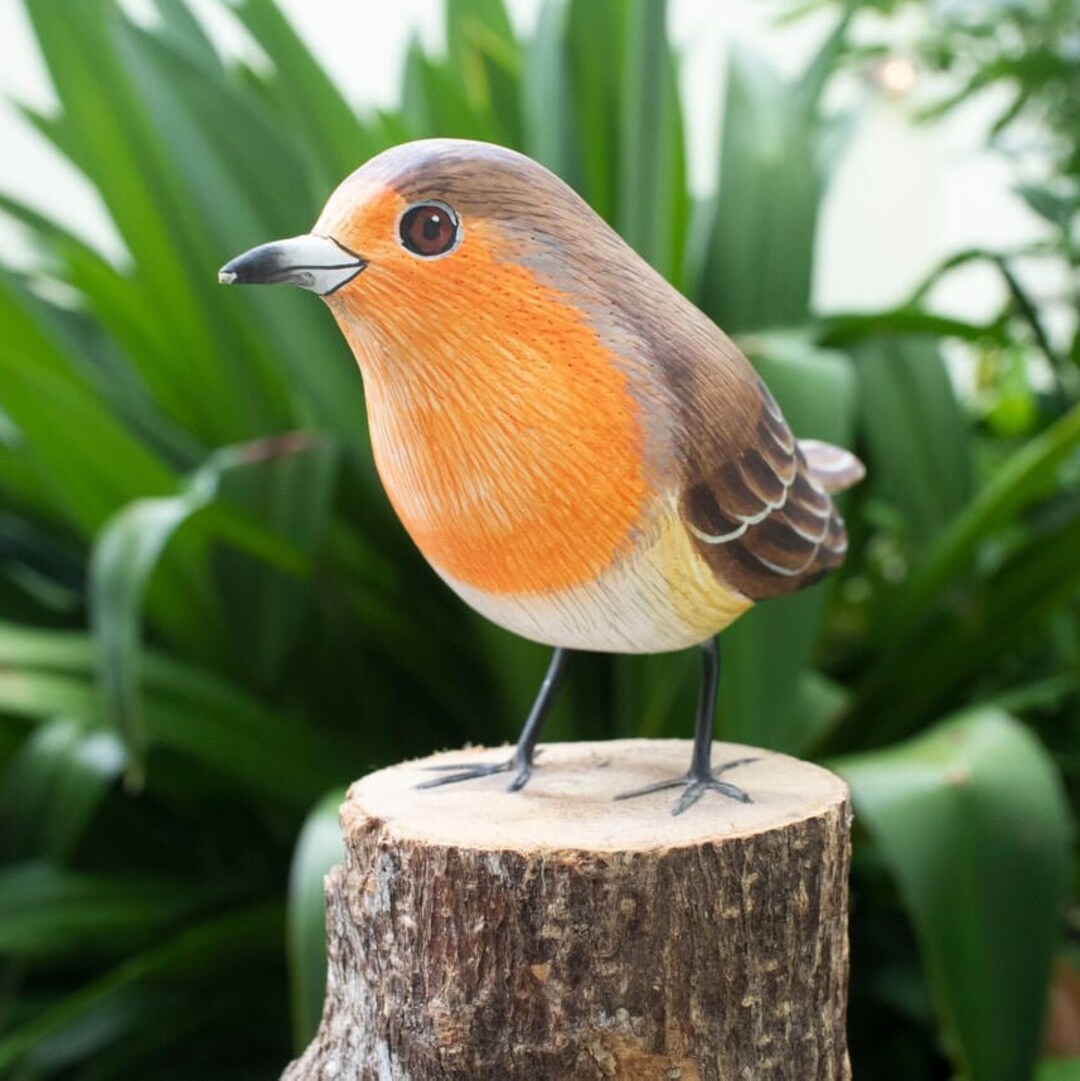 Wooden Robin on Log - Hand Carved & Painted - Etsy UK