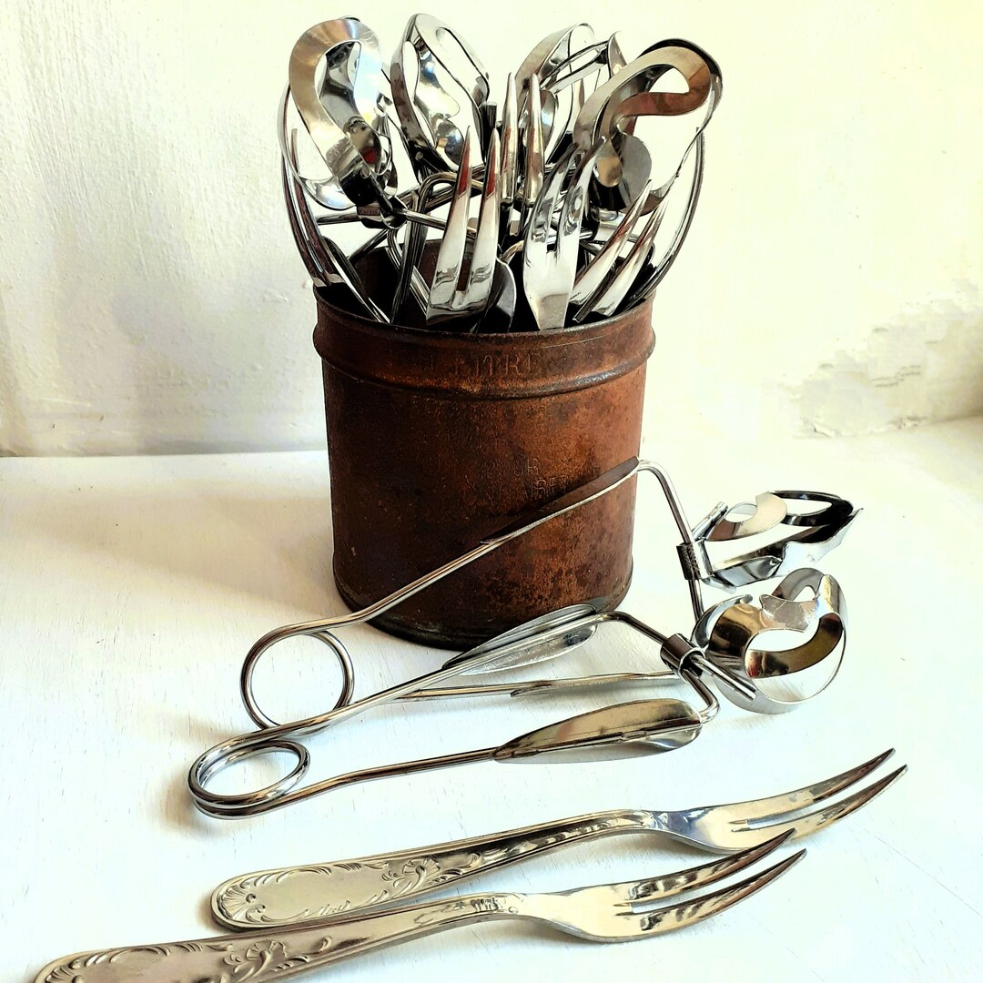 16 Piece Escargot Cutlery Set. Escargot Tongs and Escargot Forks. Snail ...
