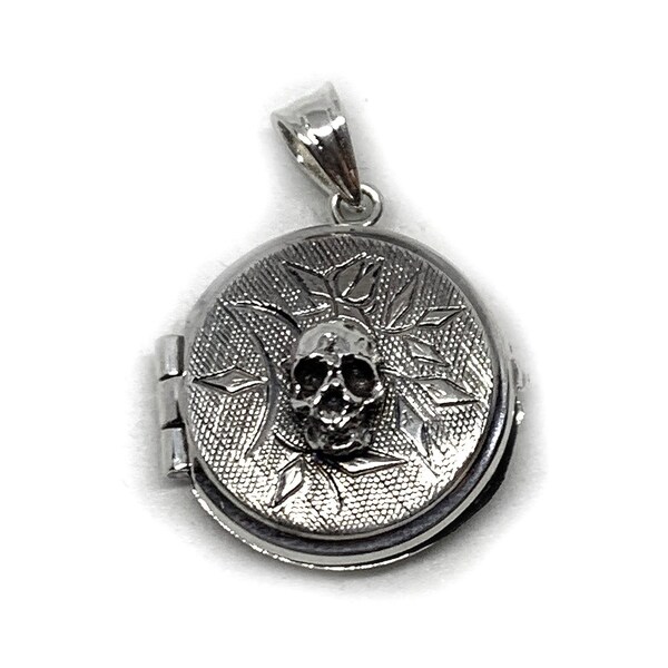 Gothic Locket - Etsy