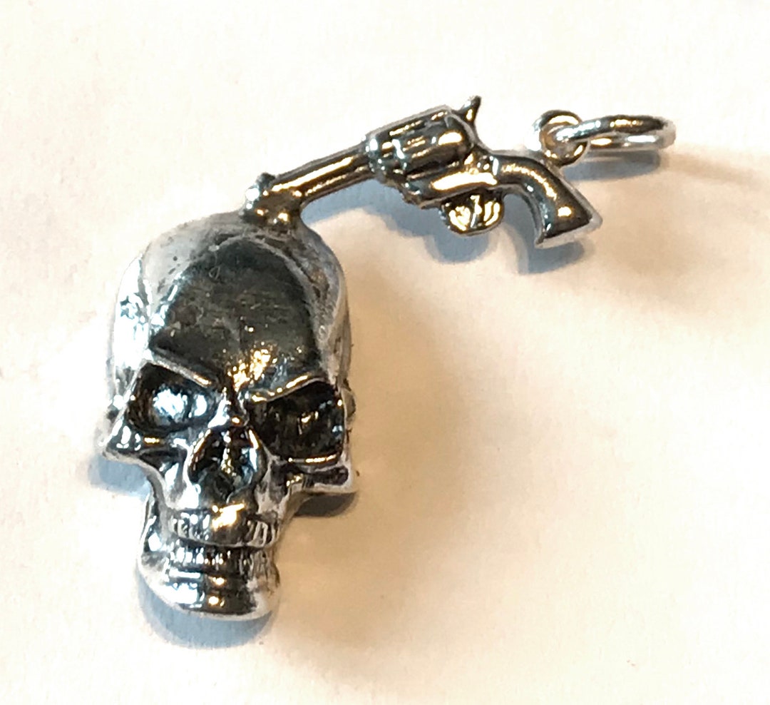Gothic Skull & Gun Colgante Plata de Ley Rocker Alternativo Revólver ...