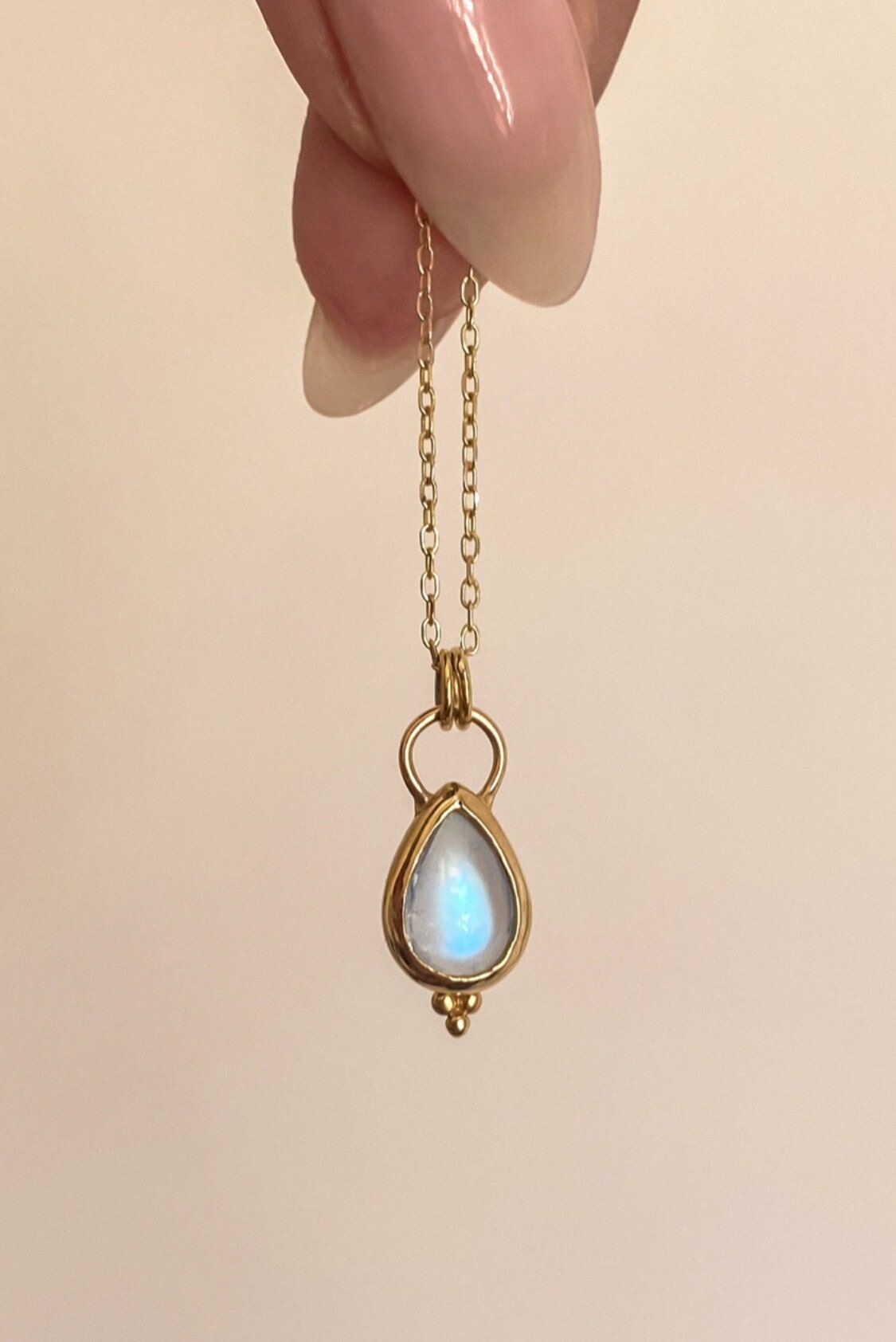 Blue Sheen Moonstone Pendant 14k Yellow Gold, Dainty Diamond Cut Chain ...