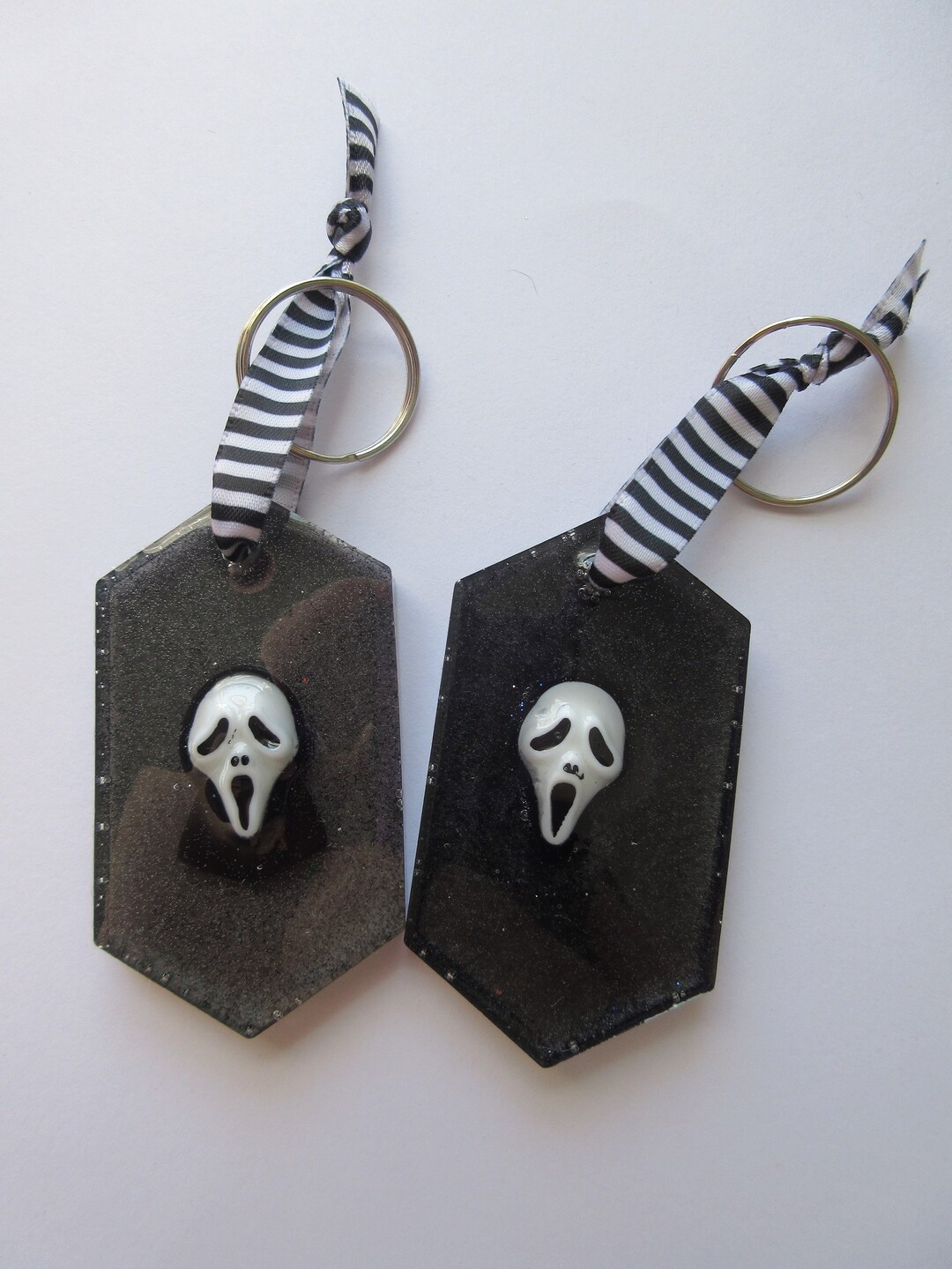 Scream Ghost Keychains - Etsy