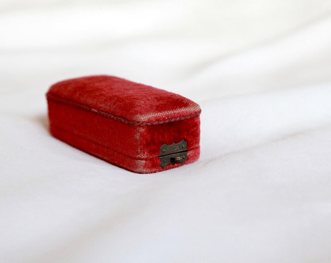 Antique Velvet Stickpin Box, Vintage Pin Box, Red Velvet Presentation ...