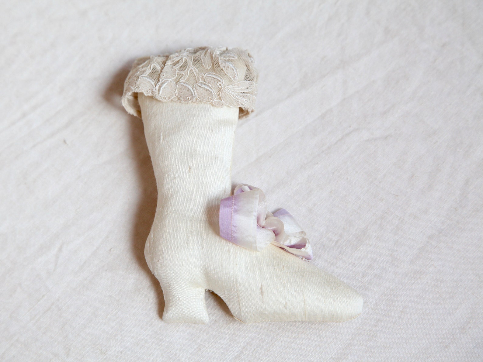 Vintage Handmade Pincushion Boot Pin Cushion Sewing - Etsy