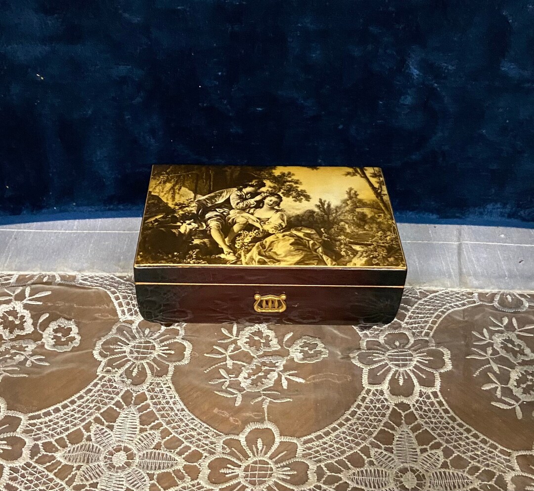 Reuge 37 Note Courting Couples Music Box - Etsy