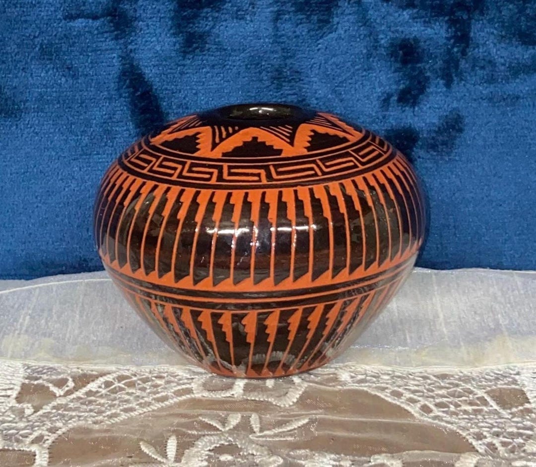 Emma Etsitty Dine Navajo Vase - Etsy
