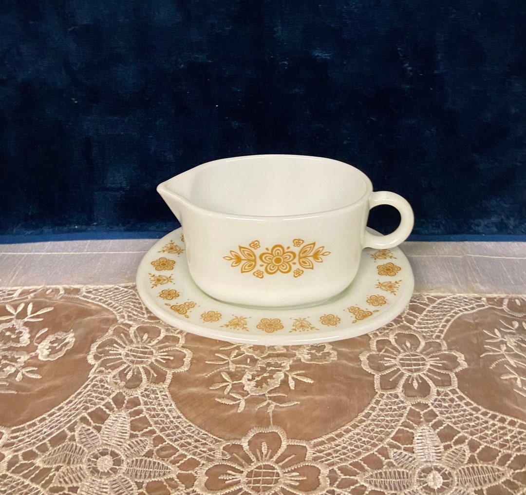 Pyrex by Corning Butterfly Gold Gravy Boat & Drip Dish Set - Etsy