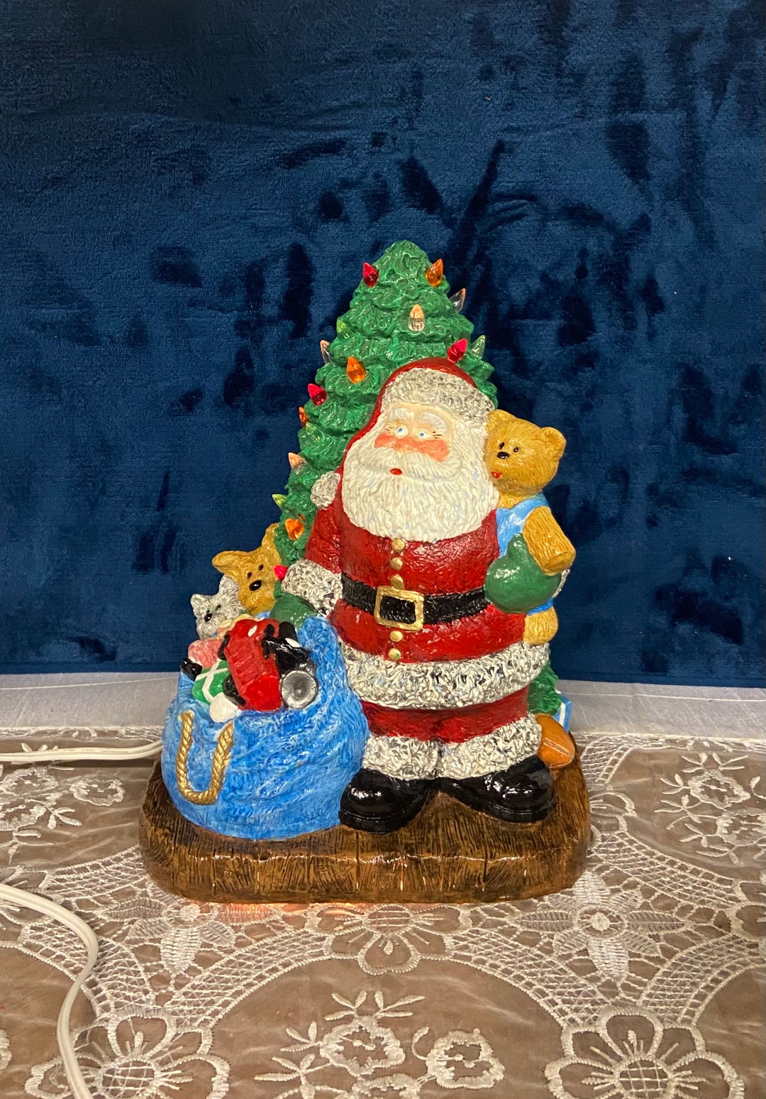 Wee Crafts Illuminated Look Who's Here Santa Claus Scene Light up ...