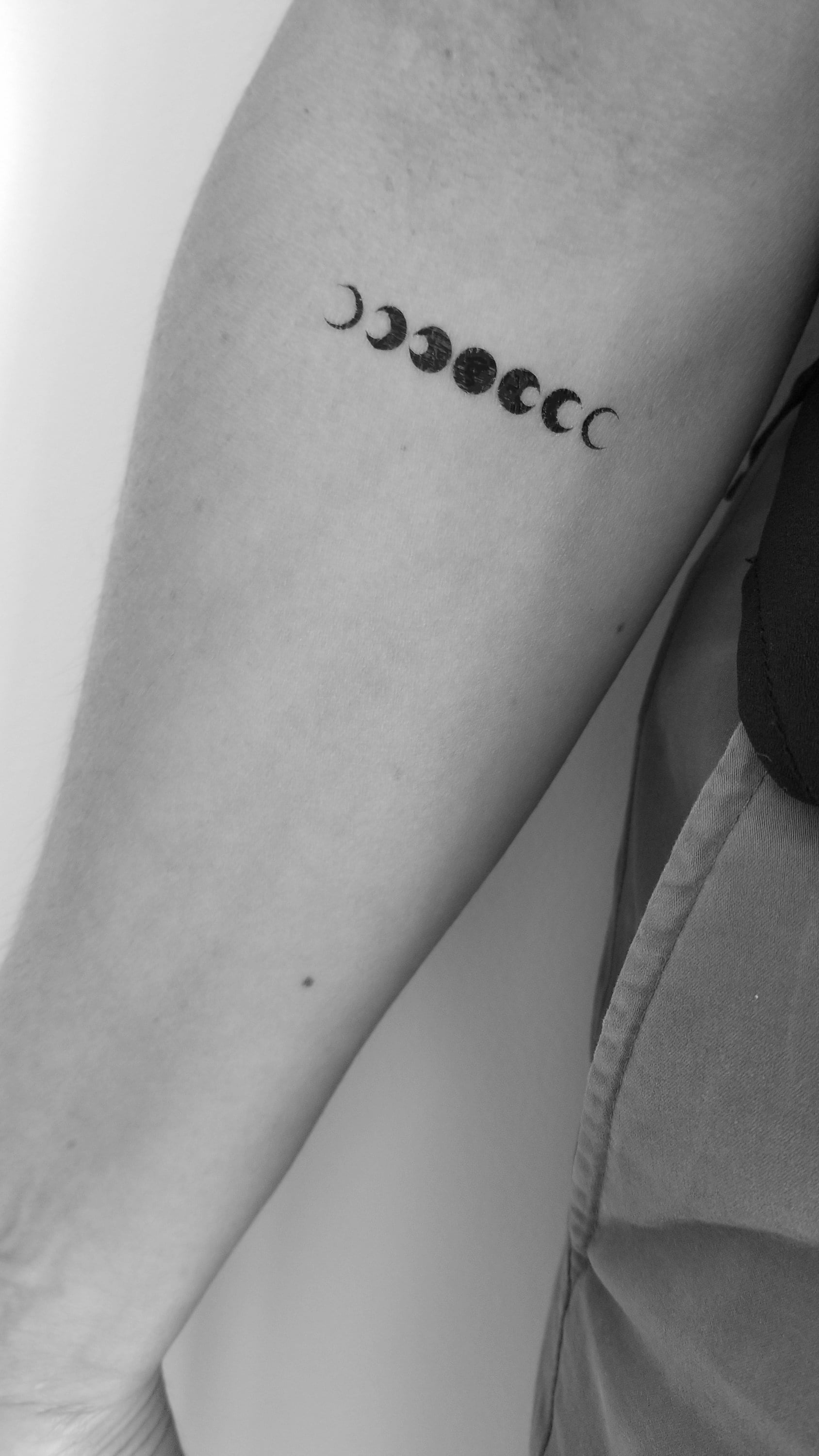 Minimalist Moon Phases Temporary Tattoo - Etsy