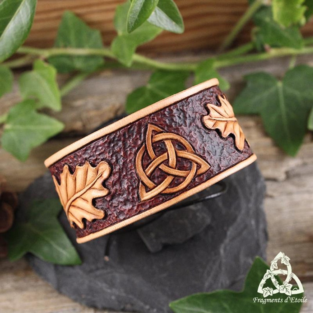 Oak Leaf Triquetra Leather Bracelet, Celtic Knot, Brown Gothic Medieval ...