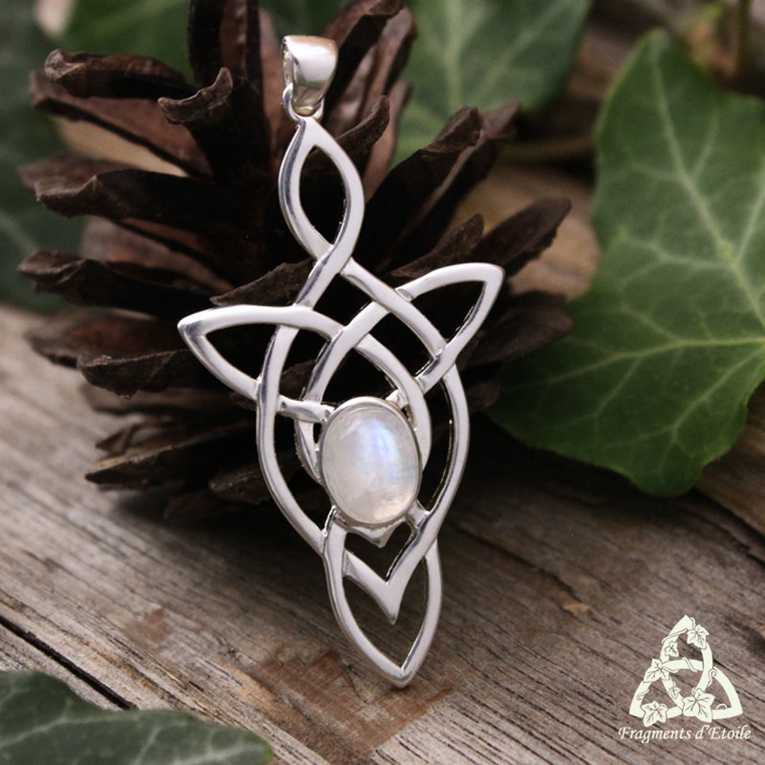 Elven Pendant in Silver and Peristerite, Celtic Knot Scroll, Medieval ...