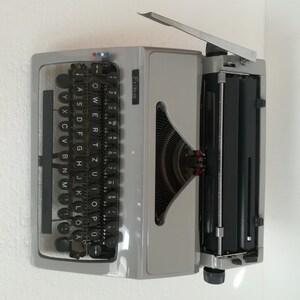 Typewriter Erika Model 32 / Vintage Typewriter Erika / Old Typewriter ...