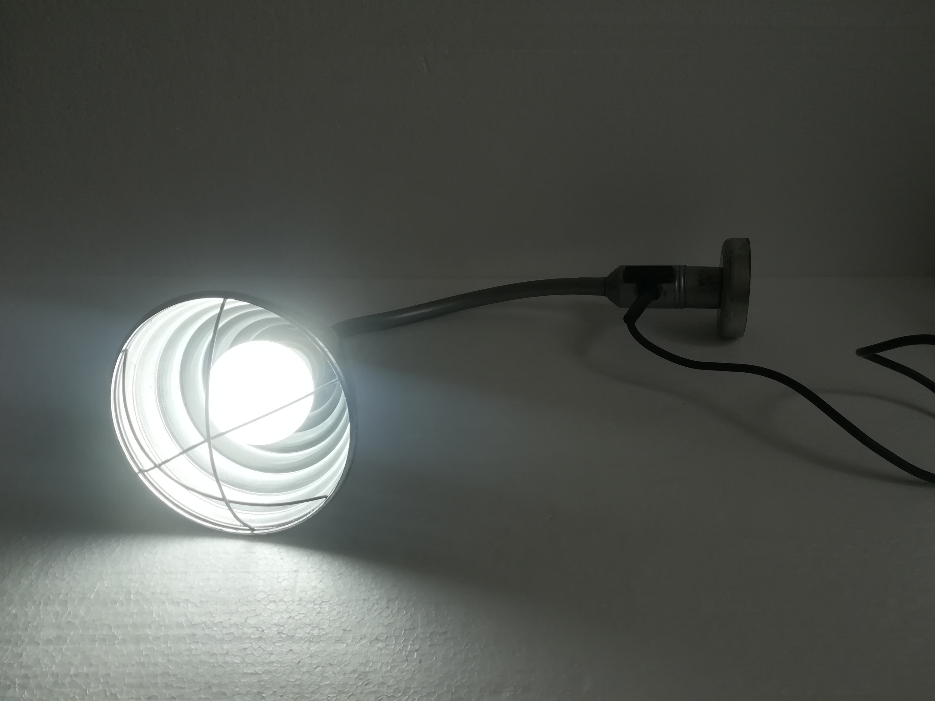 Vintage VELUX Magnet Lamp / Ges. Gesch. / Industrial Lamp / | Etsy