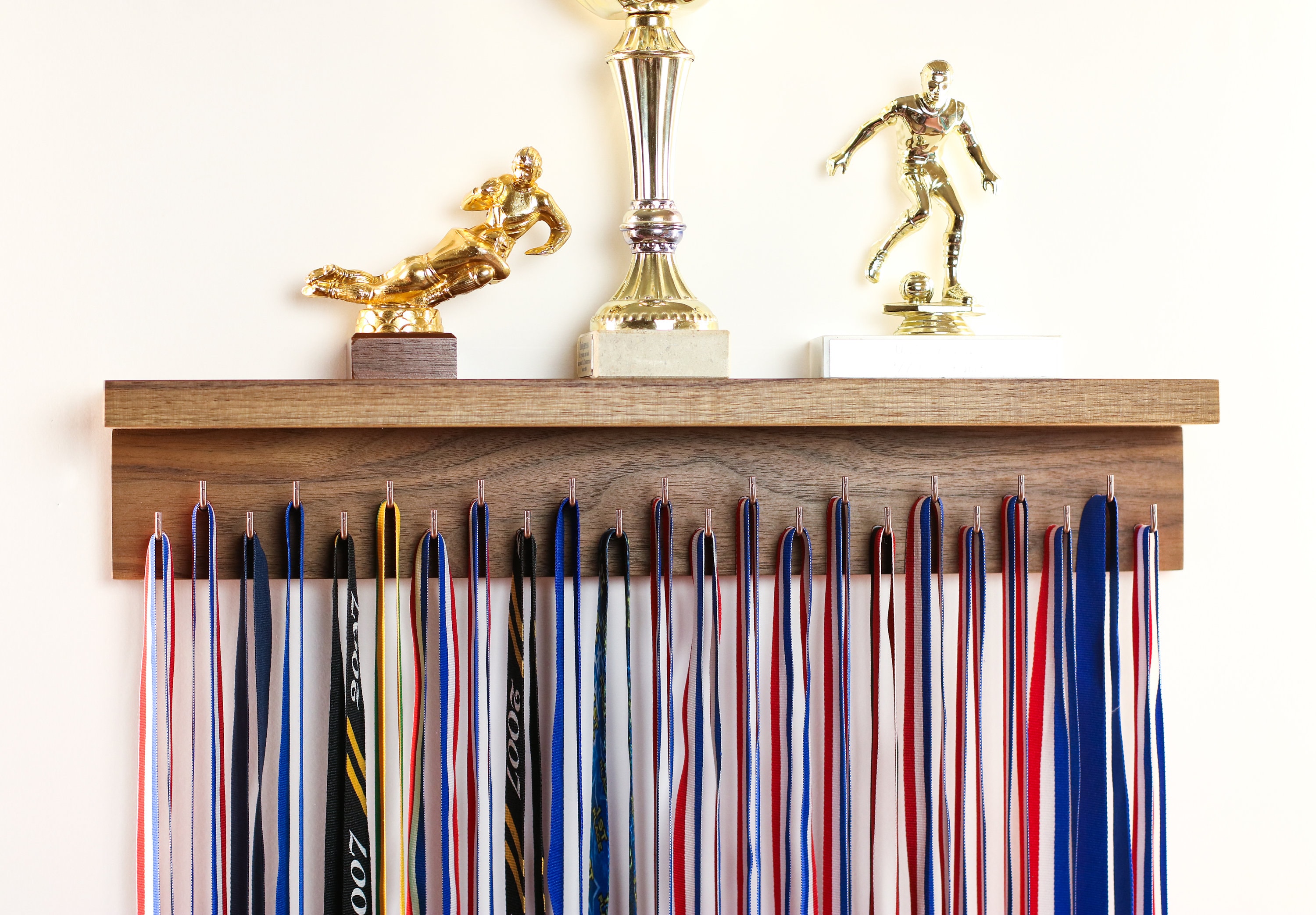 29 Hook Medal Organizer Wooden Medal Hanger Display With 29 Hooks ...
