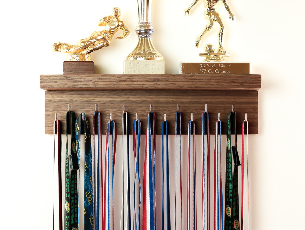8 or 15 Hooks Cherry Walnut Cedar Wood Trophy Medal Ribbon Display ...