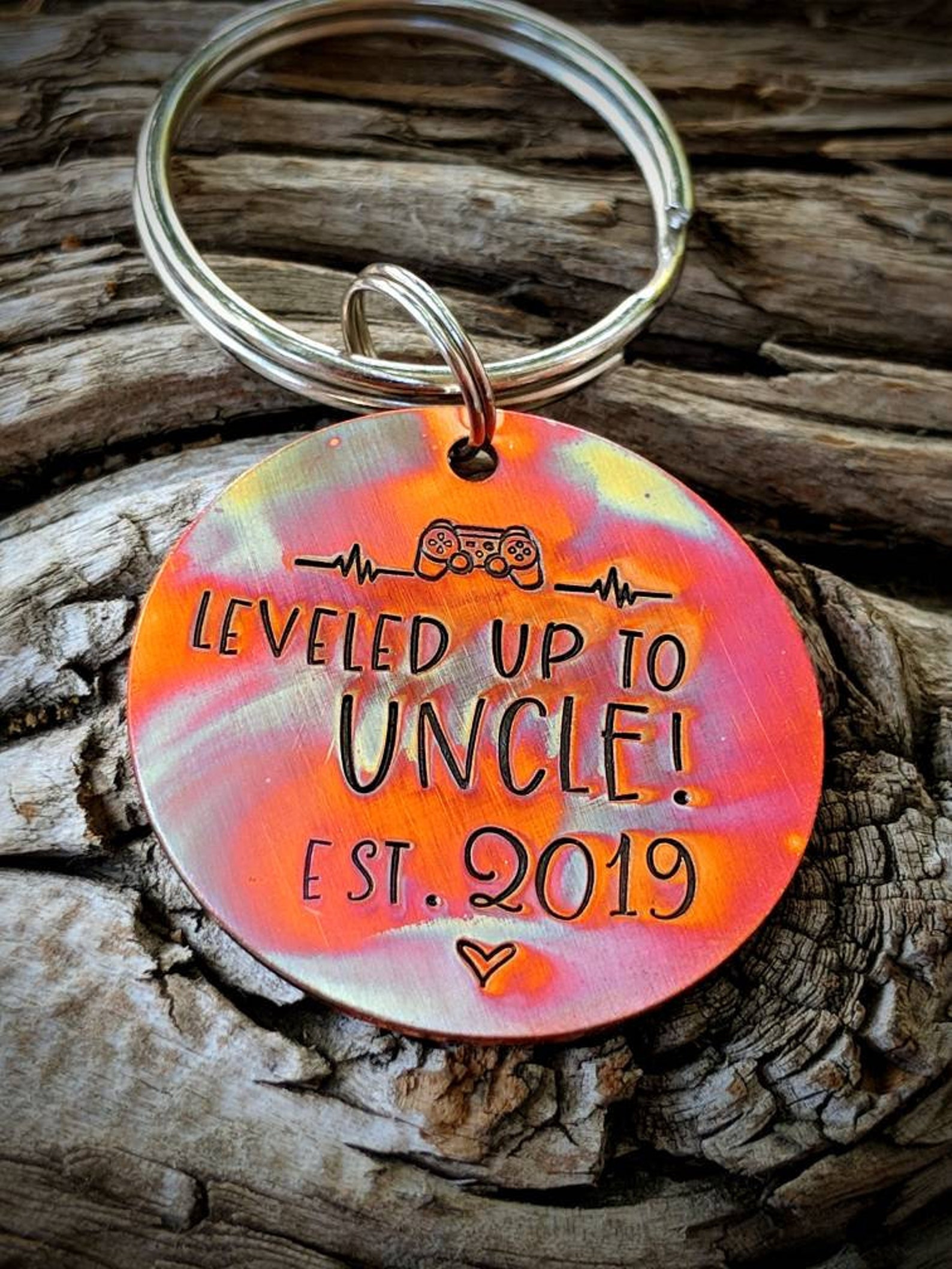 Personalized pregnancy announcement keychain. Hand stamped | Etsy