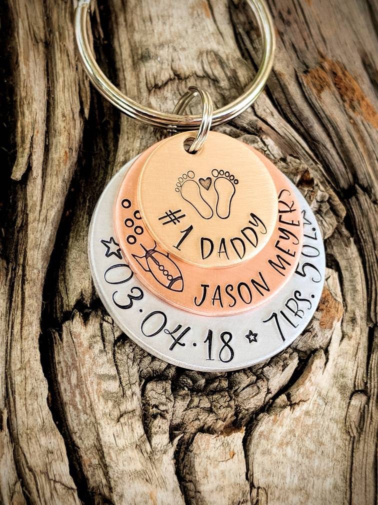 Personalized daddy keychain. First fathers day gift. New baby | Etsy
