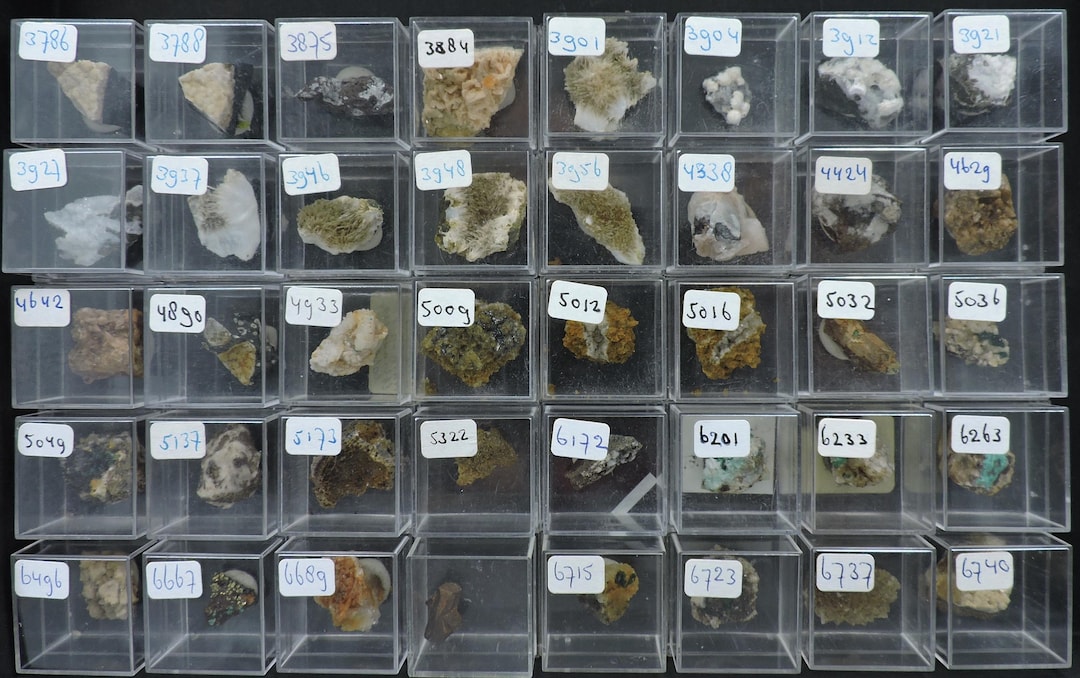 10 Different Thumbnails in Boxes – Old Finds - Etsy