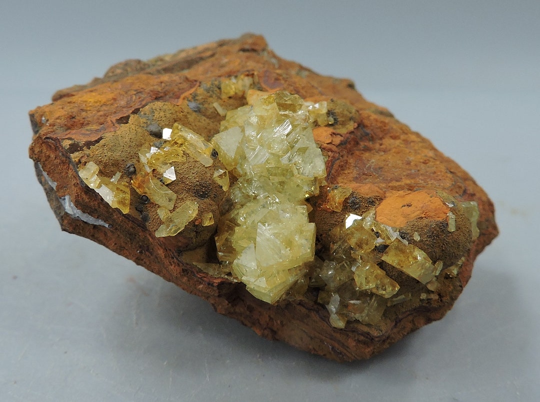 Green Fluorescent Adamite on Limonite Matrix From the Ojuela Mine ...