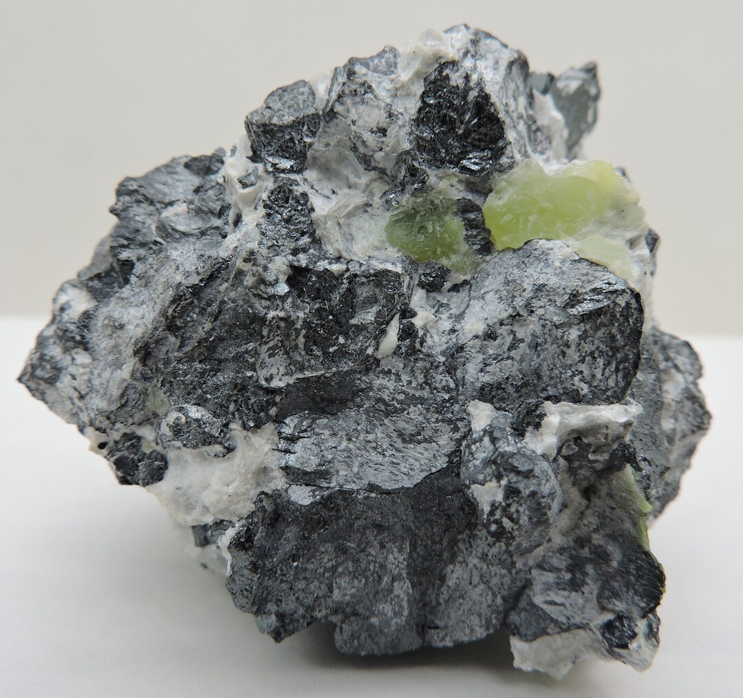 Hematite Lizardite and Albite From Norway Miniature - Etsy