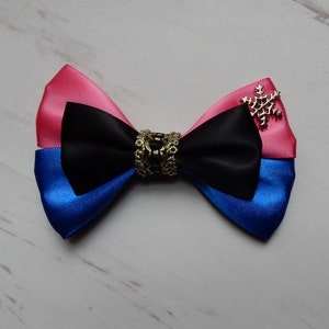 Elsa Bow, Anna Bow, Frozen Bows - Etsy