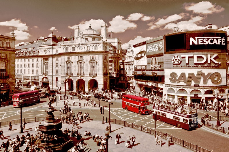 London Piccadilly Circus Vintage Poster - Etsy