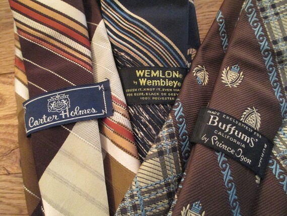 Vintage " Brown and Blue Ties" Set of 3 Ties, Belt, … - Gem