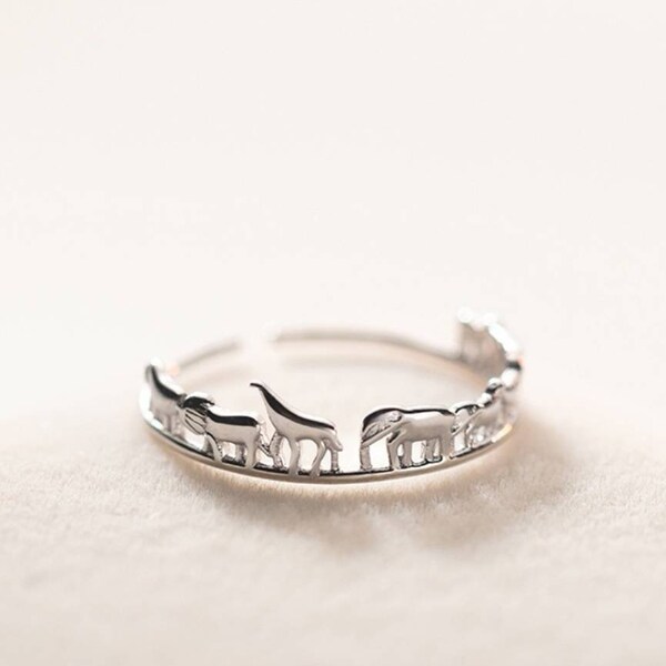 Animal Safari Ring - Etsy